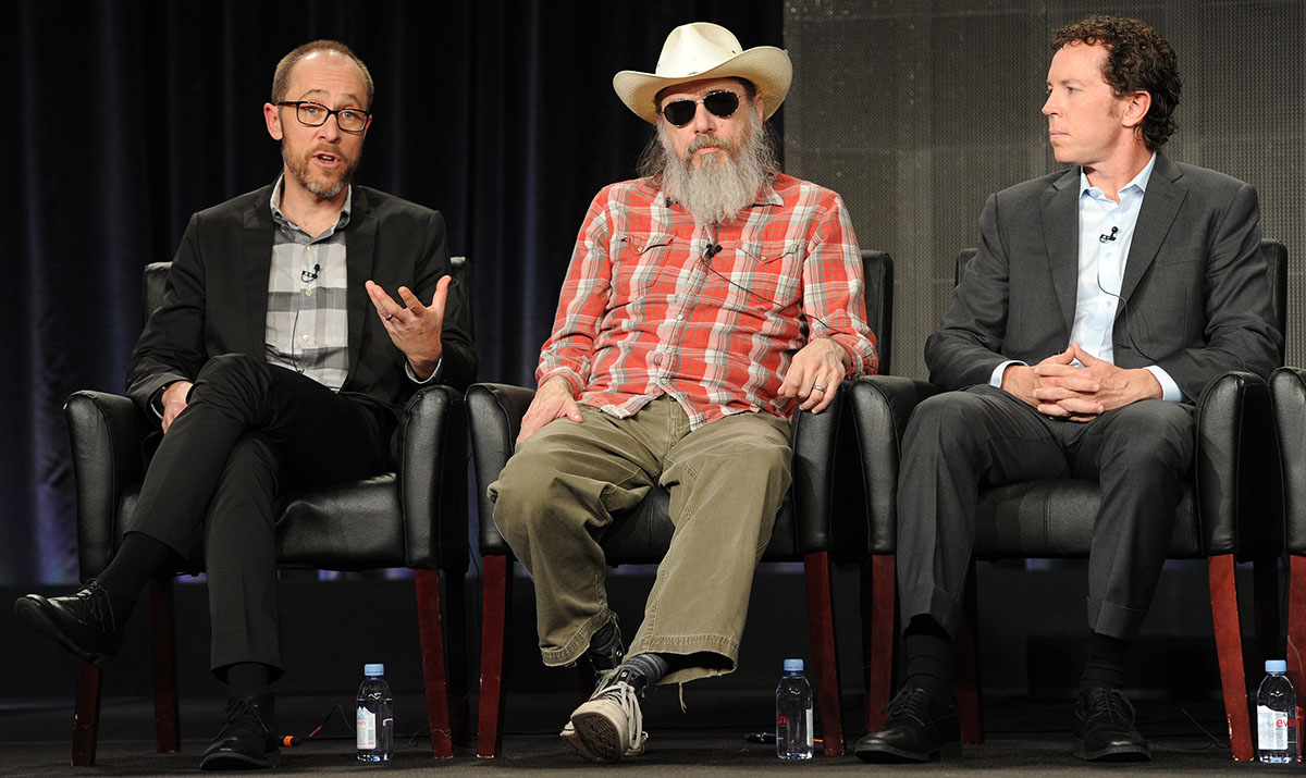 » Know Thyself: Why Are Billy Crystal and Josh Gad Starring in ‘The ...